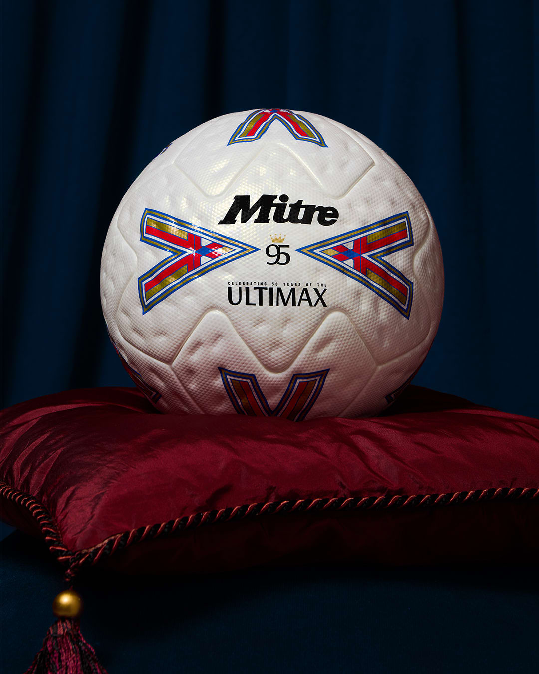 Miter bring the emblematic Ultimax ball to celebrate the 30th ...